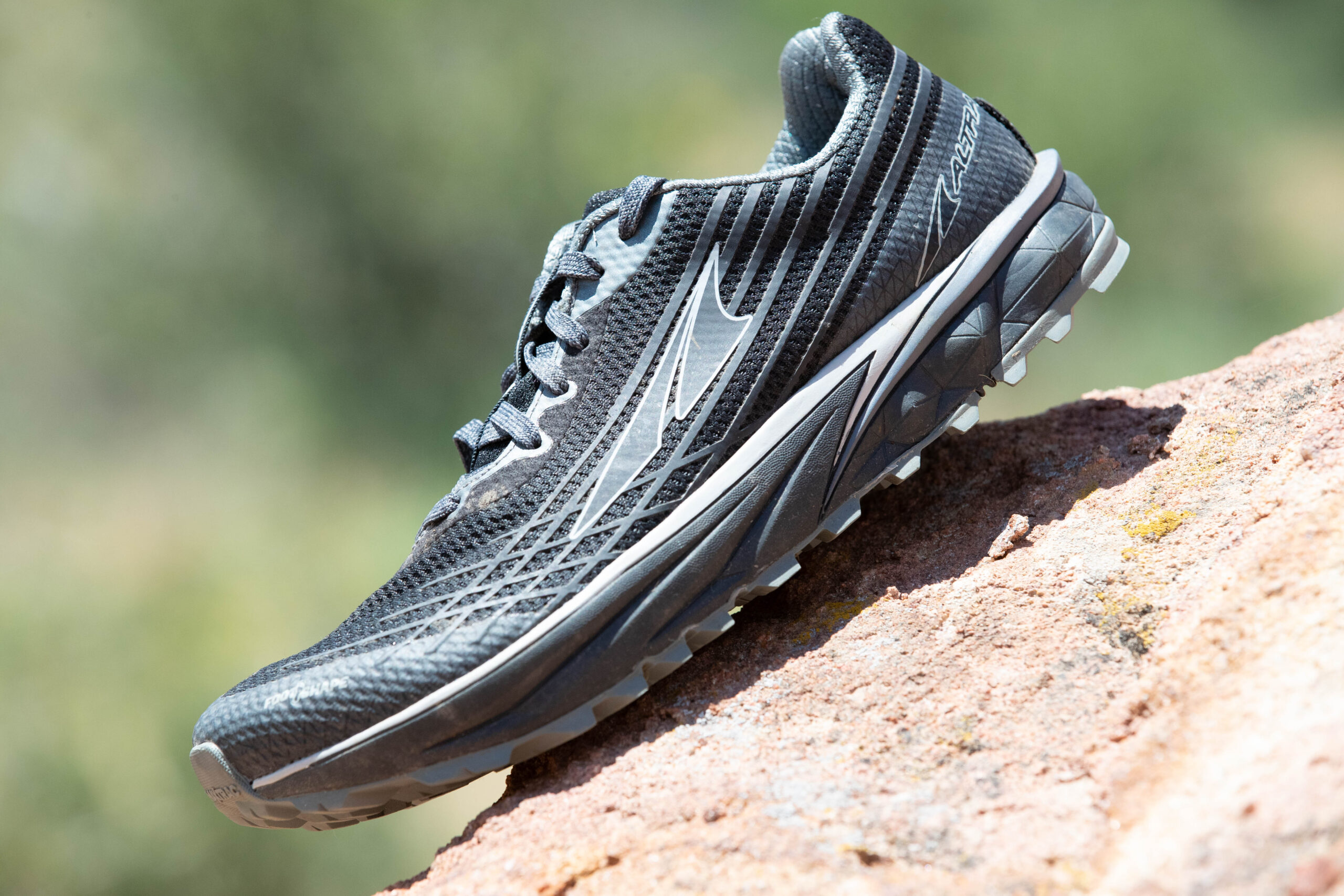 Trail Shoes | DeMoor Global Running